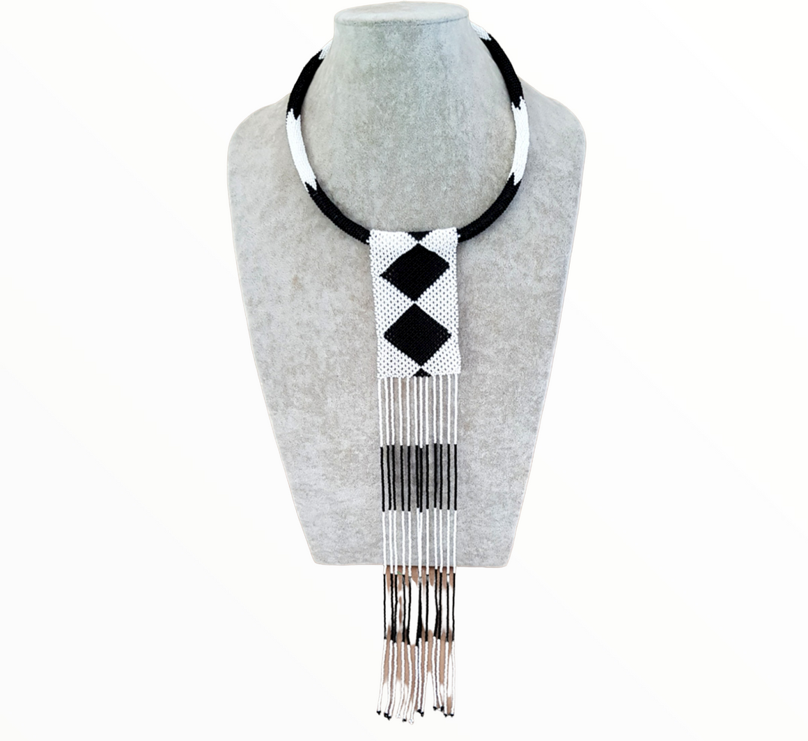 Xhosa African beaded necklace – African Traditional Home and Wear